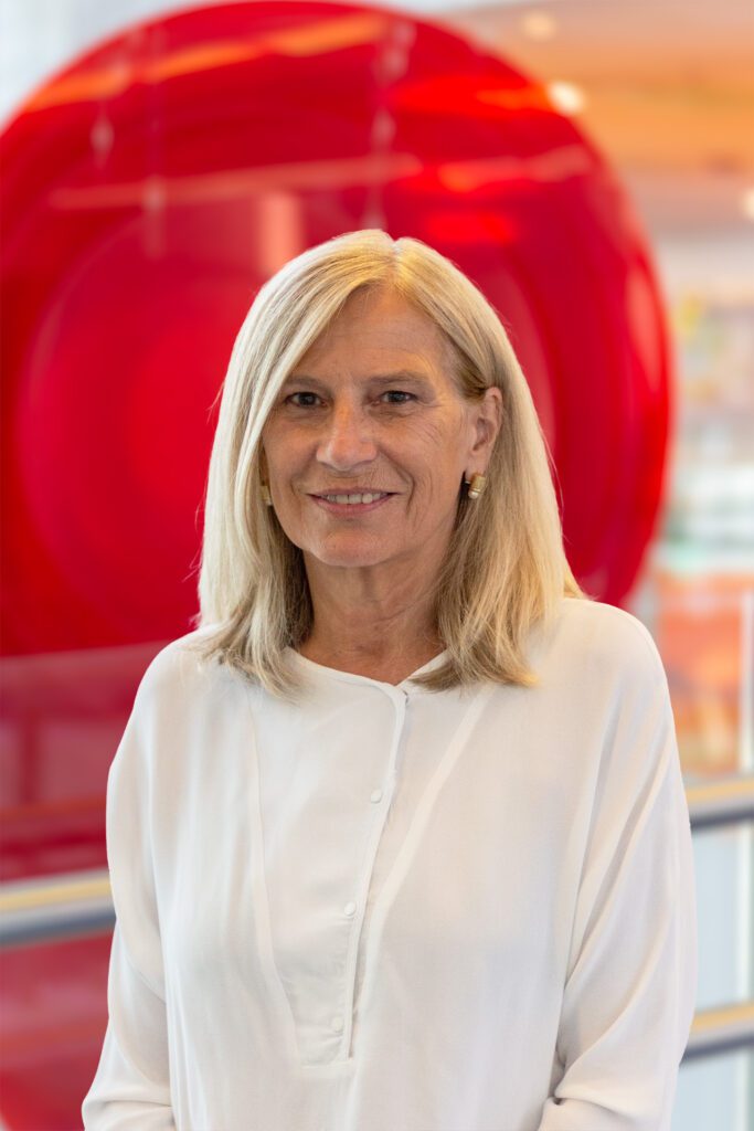 Teletón presenta a nueva integrante de su directorio: la ingeniera ...