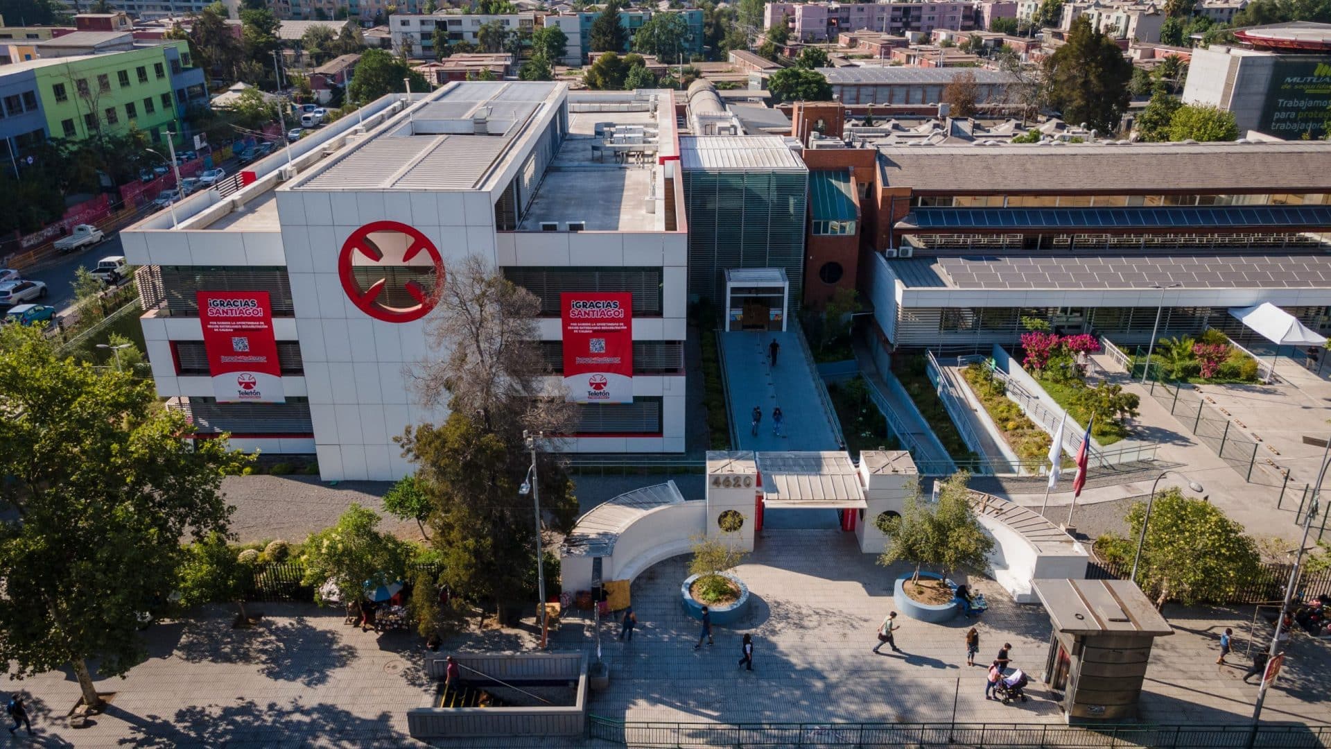 Te invitamos a conocer el Instituto Teletón de Santiago en un tour virtual